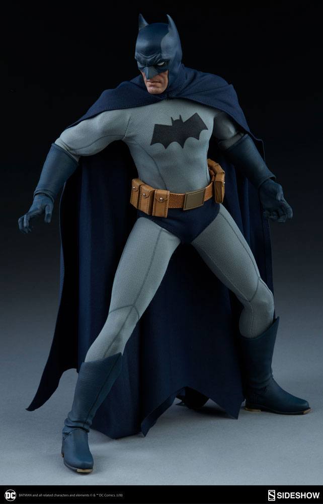 DC Comics - Batman Sideshow Blue Grey - 1/6 - Heromic