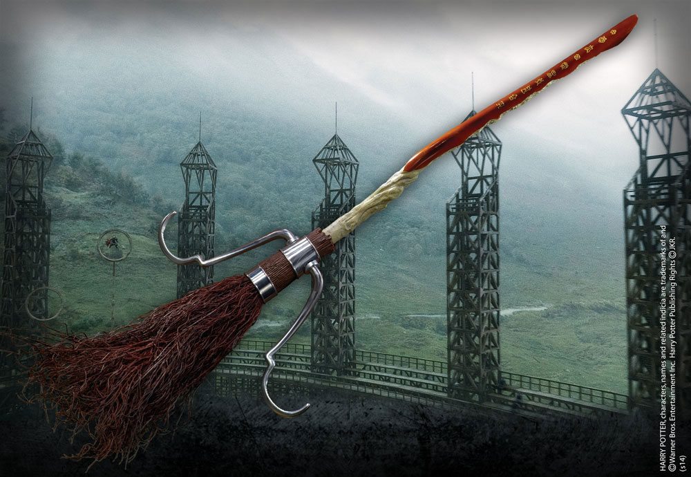 Harry Potter - Firebolt Broom Replica - Heromic